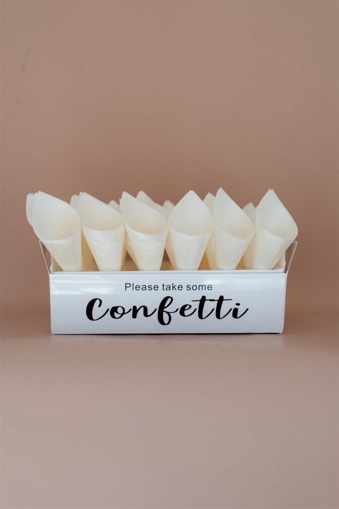 Confetti Cone Holder - Bowerbird Bride